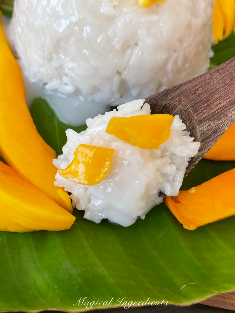 Thai Coconut Sticky Rice with Mangoes